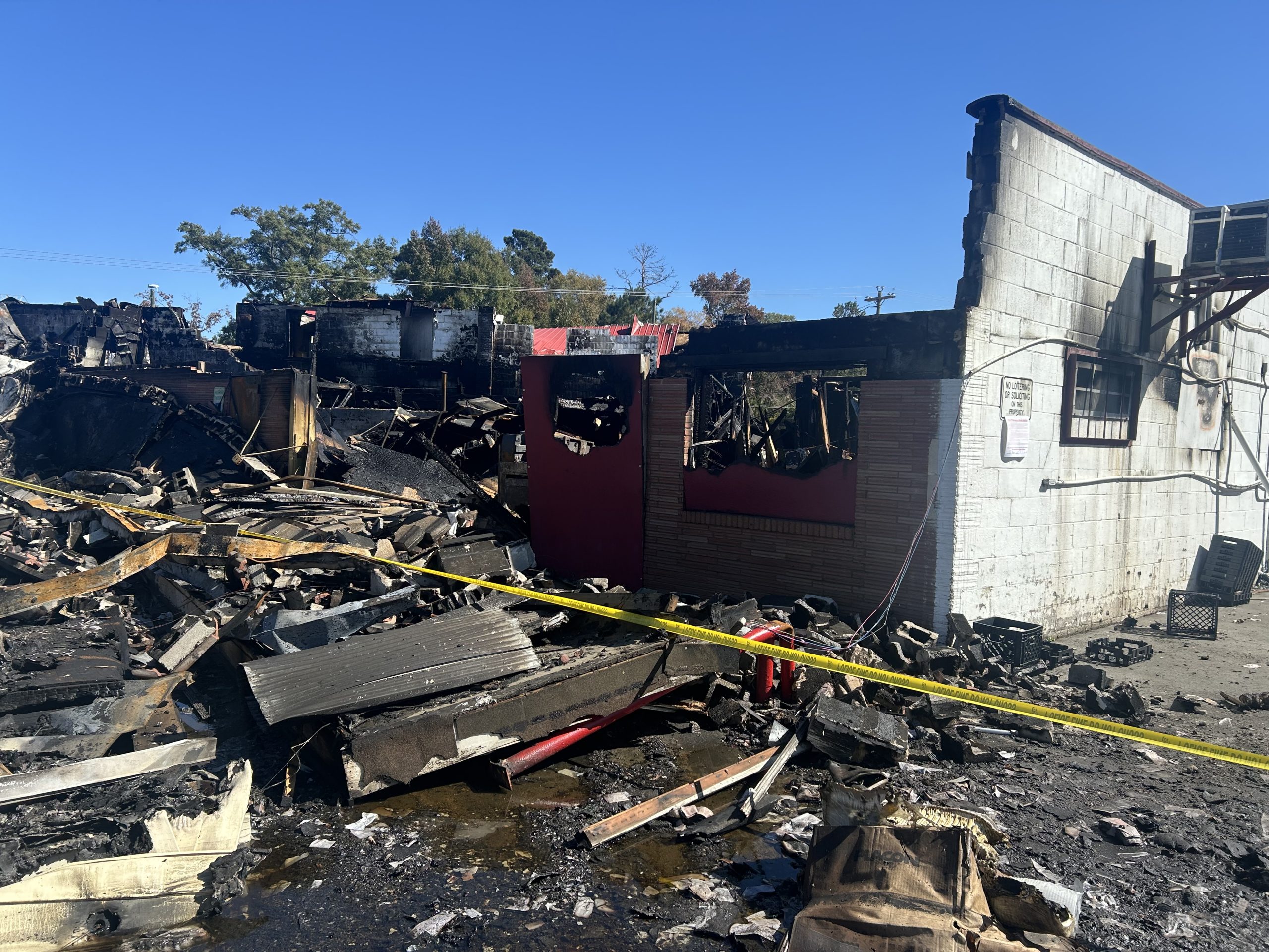 Kinlaw's prepares to rebuild after fire destroys supermarket