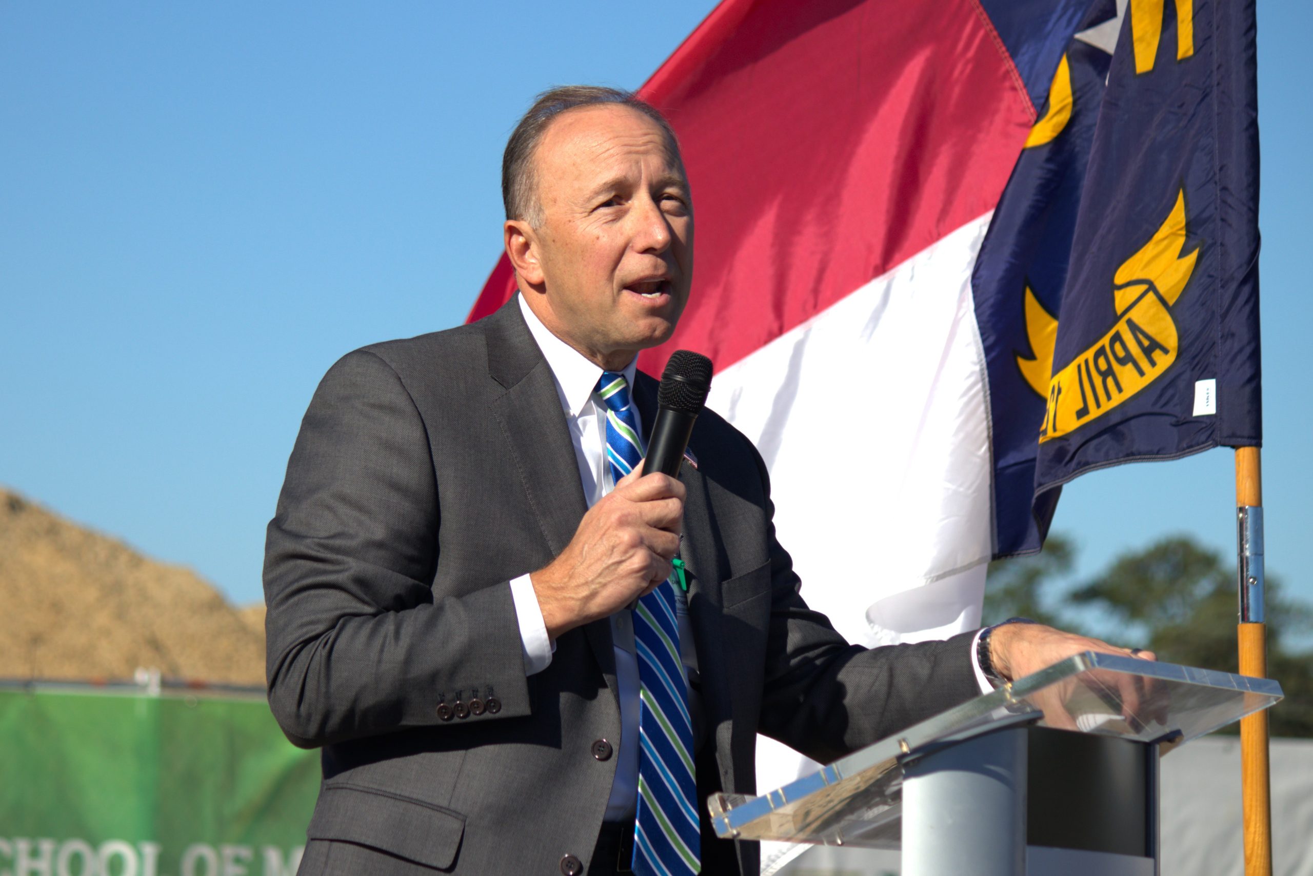 Longtime Cape Fear Valley Health CEO Announces Retirement